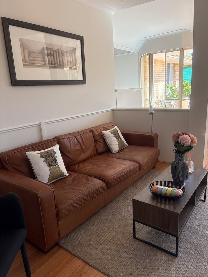 Relax And Chill In A Resort Style Stay - Kingsley