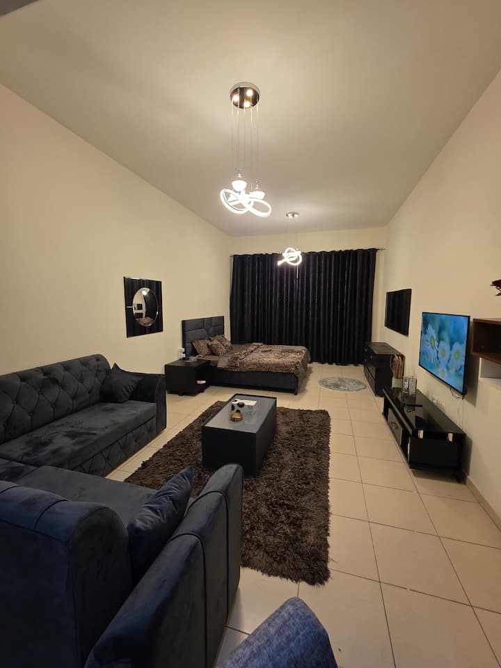 Studio At Prime Location In Ajman Near Beach. - Sharjah