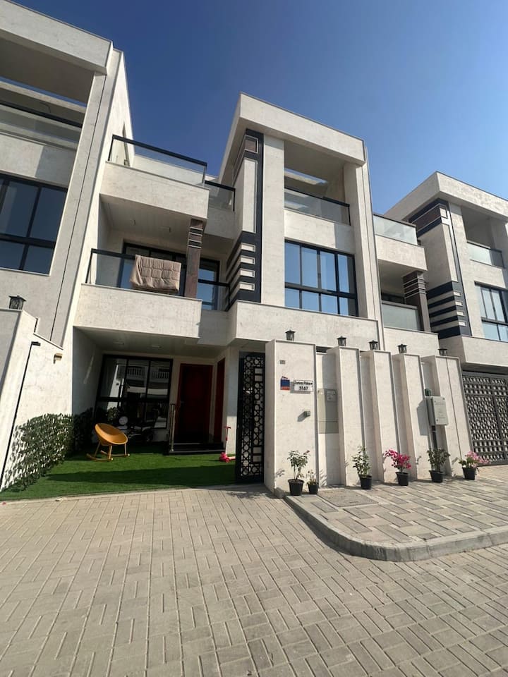 Zarina Palace. The Palace Vibe. - Sharjah