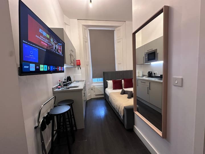 (18/f06)ground Floor Studio Central London+wifi - London