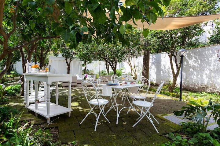 Villa Unica Con 3 Camere Da Letto, 3 Bagni Privati - Piano di Sorrento
