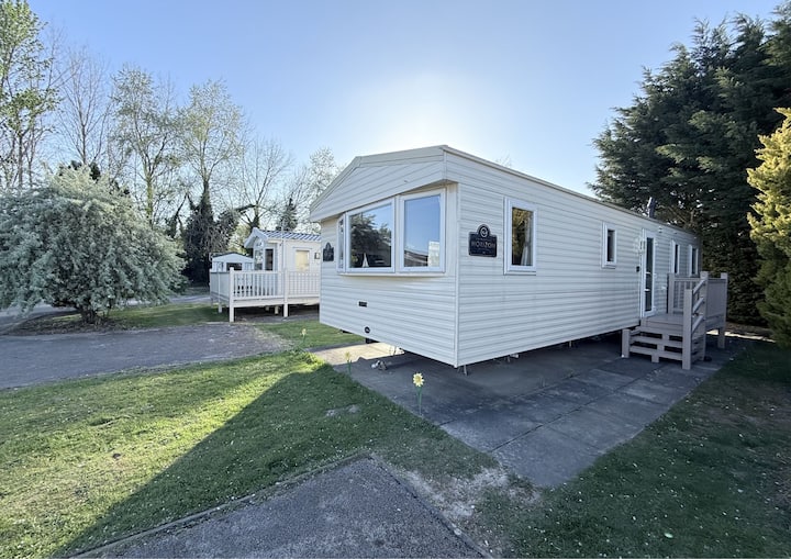 Homely Caravan Close To Skegness Beach Ref 33144s - Skegness