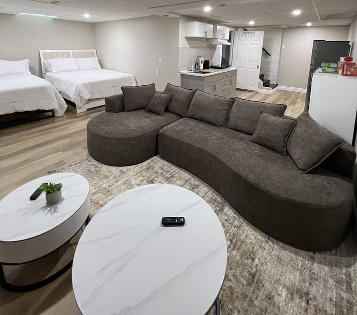 Cozy Lower Unit! - Greater Sudbury