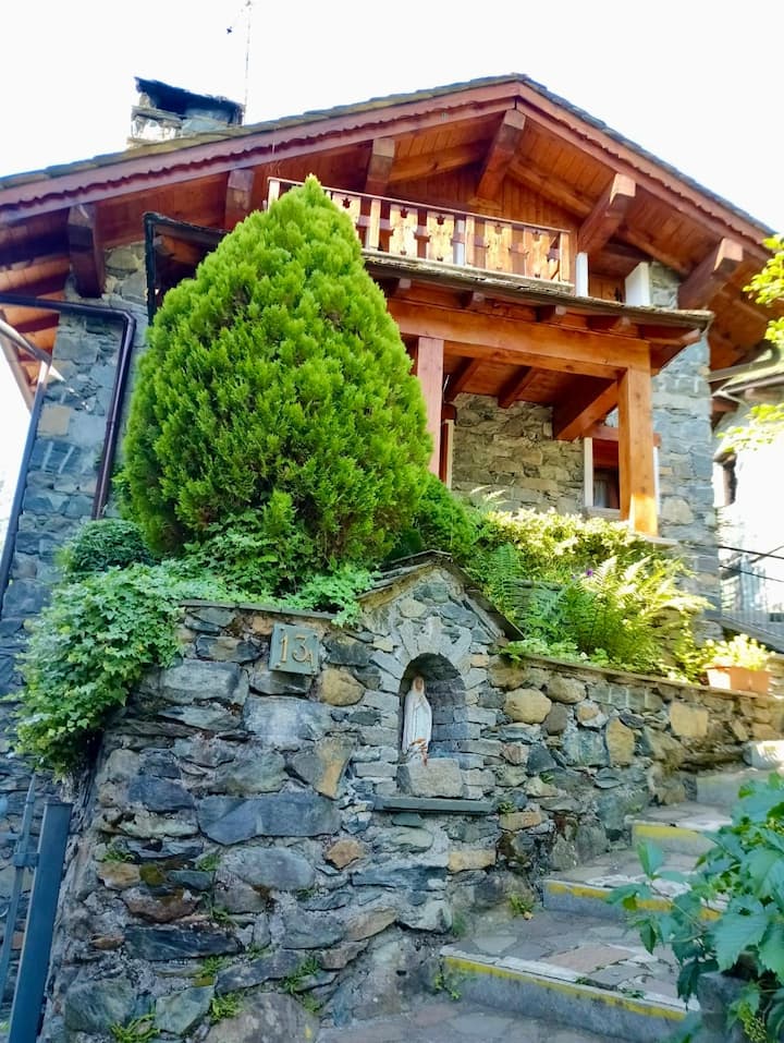 Chalet Bellavista-baita A
Piano Terra Con Giardino - Chiesa in Valmalenco