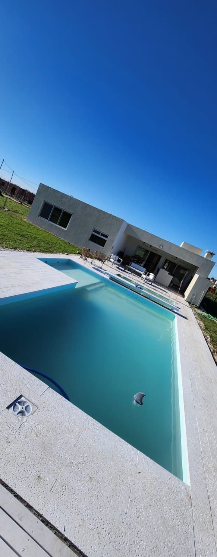 Habitación En Casa En Barrio Privado Con Piscina ! - San Vicente