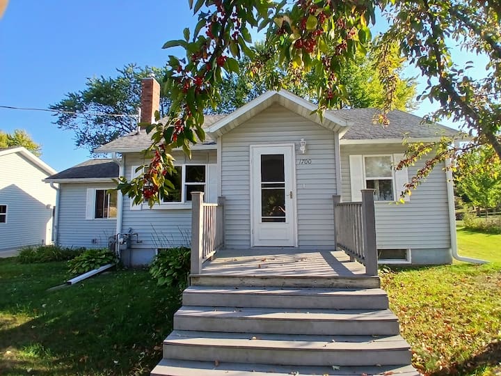 Cozy Bungalow On Brunson St. Pdc - Prairie du Chien, WI