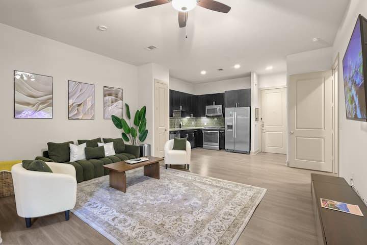 Resort-style Midtown Hideaway /Near Nrg &Medcenter - Houston, TX