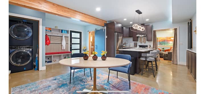 Spectacular Apt. With Hot Tub In The Foothills - Chugach State Park, Anchorage