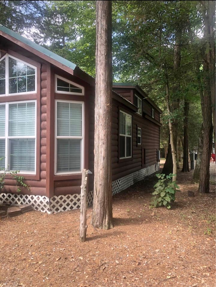 Private Cabin In Crystal Springs Wilderness Resort - Allentown, NJ
