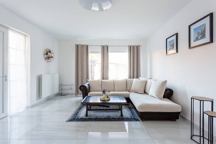 Spacious 2 Floor Apartment Near Como And Milan - Italia