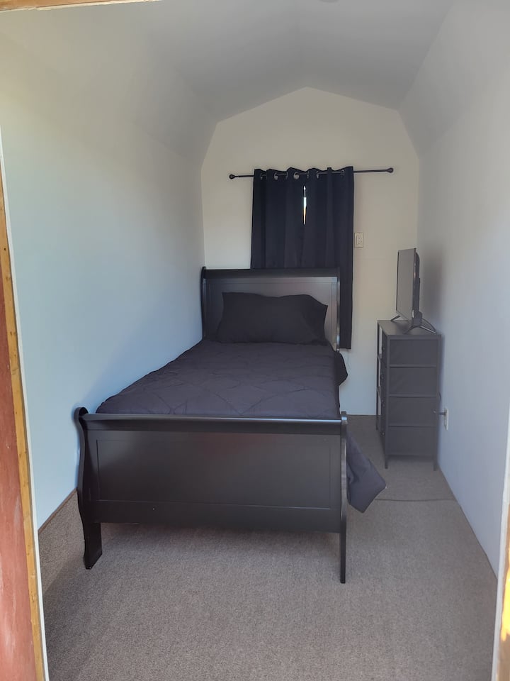 Cozy Private Room In Backyard Unit - Pittsburg, CA