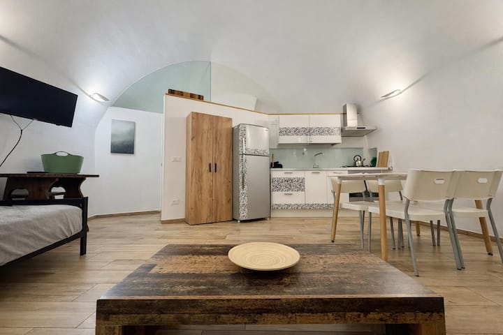 La Volta Del Borgo, 200 Metri Dal Cento E Dal Lago - Zone