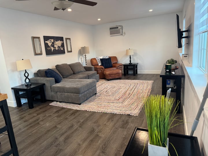 Guest House In North Tustin! 15 Min To Disney - Irvine, CA