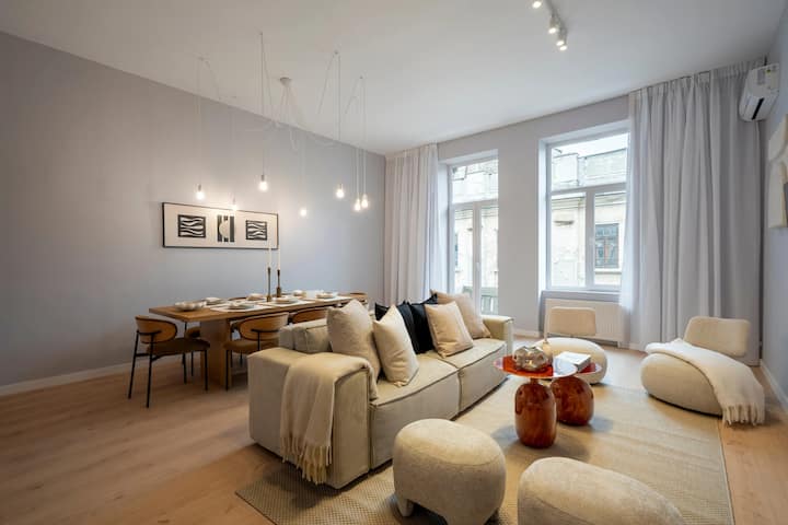 Universitatii Designer 3br, High Ceilings+windows - Bucarest