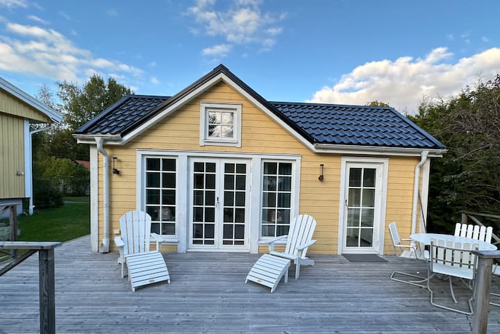 Mysigt Attefallshus I Tullinge - Huddinge