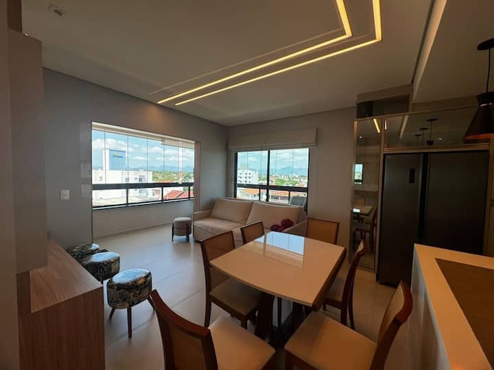 Apartamento Perto Da Praia E Região Central - Itapoá