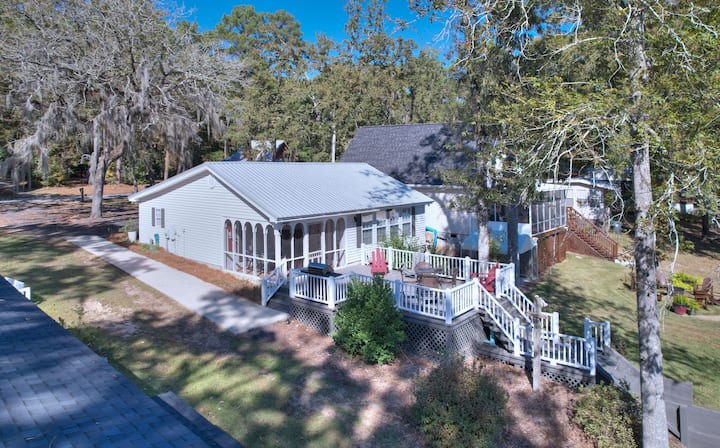 Waterfront • Dock • Screened Porch • Lake Views - Georgia Veterans State Park, Cordele