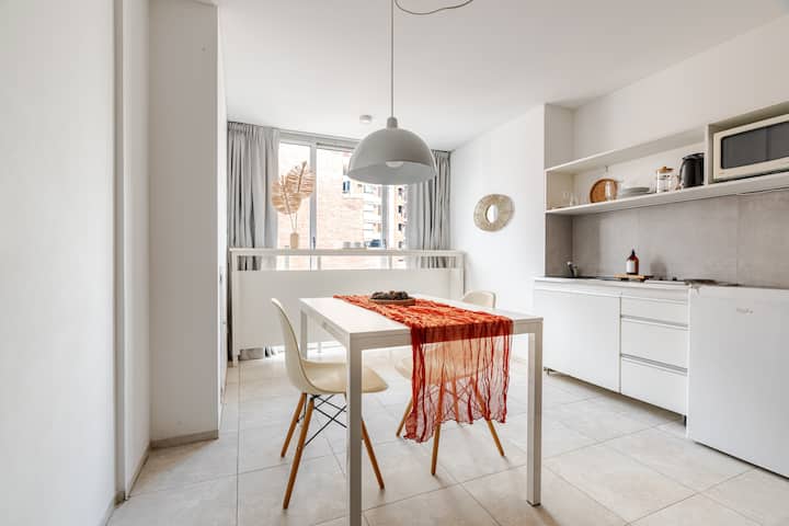 Monoambiente Amplio Próximo A Güemes - Córdoba