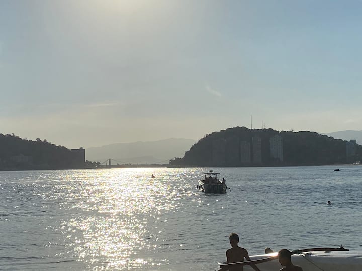 200m Das Praias Em Sv Para Até 5 Pessoas, Só Vem! - Sao Vicente, Brazil