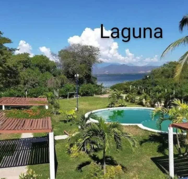 Entre El Mar Y La Laguna - Pie de la Cuesta