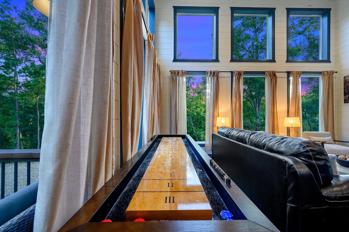 Cliffside-Hot Tub, Cornhole, Firepit, Shuffleboard - Cabins for Rent in ...