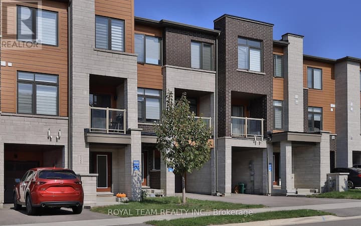 Sun Filed 2 Bedroom Cozy Modern House - Bradford