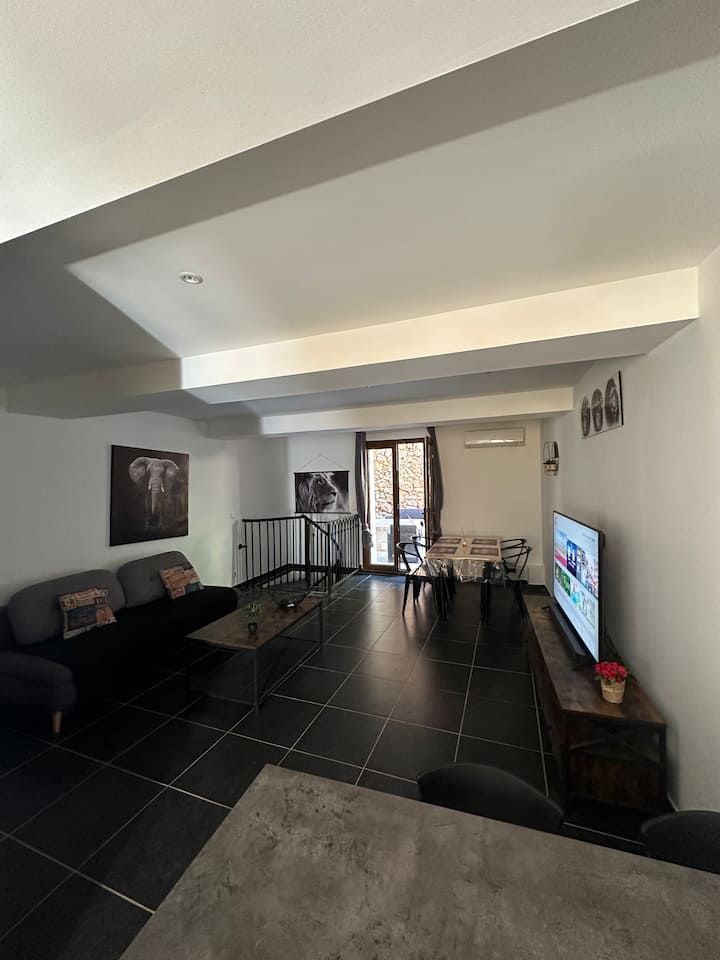 Au Cœur Des Grottes Troglodytes - Cotignac