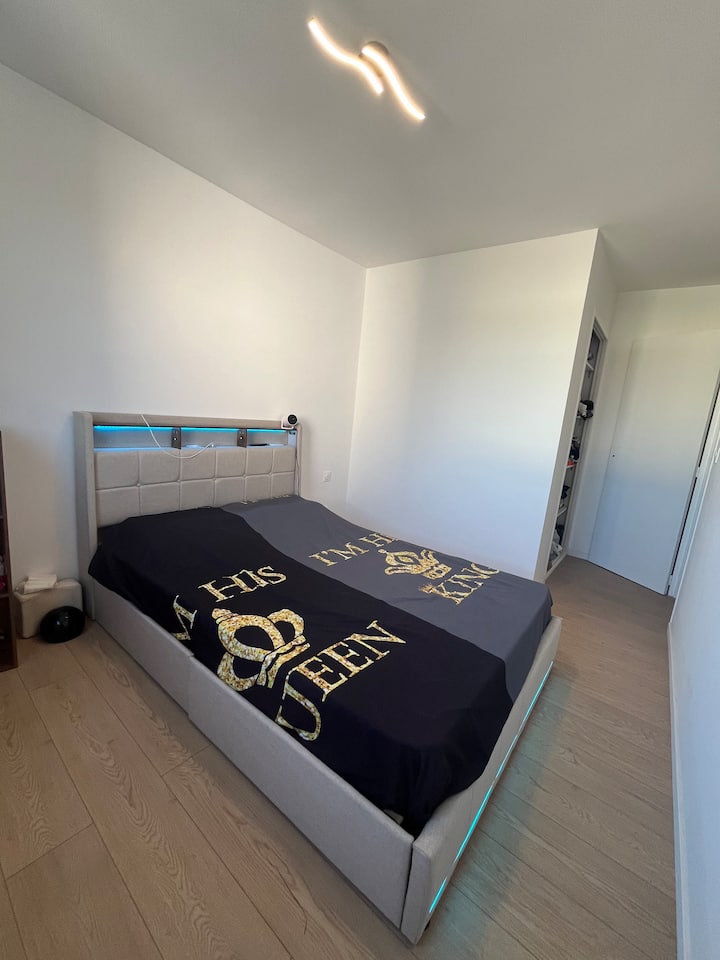 Chambre Cosy Moderne - Salon-de-Provence