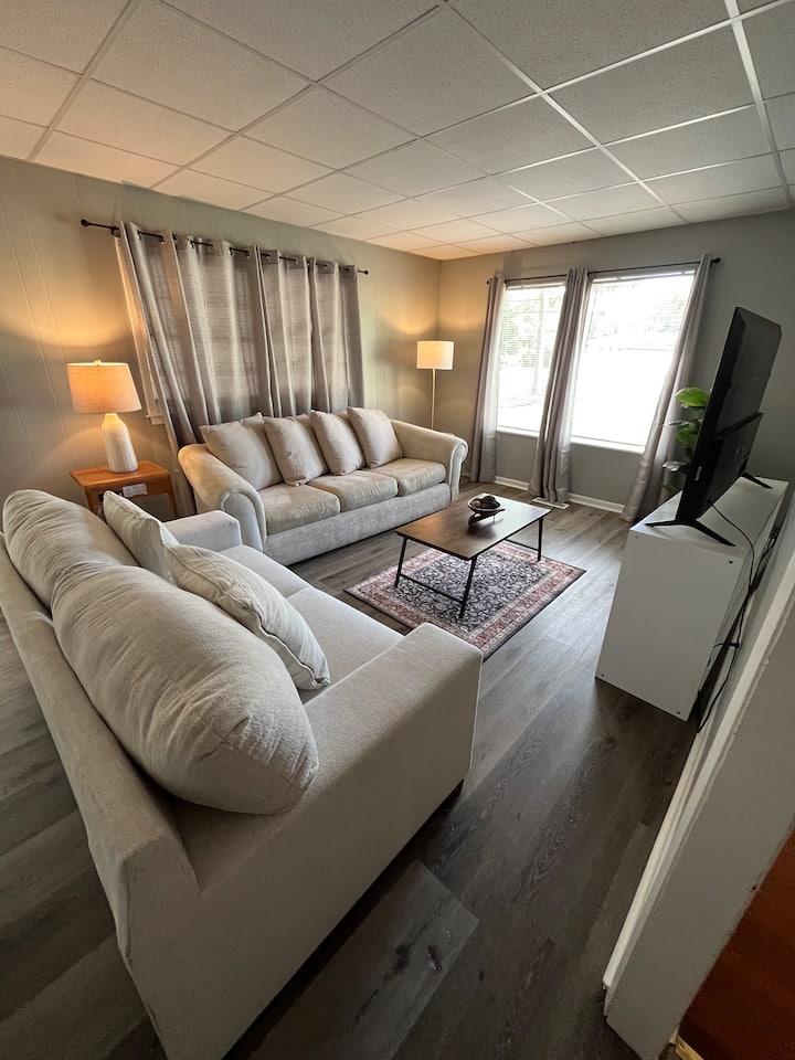 Spacious 3br • 5 Beds • Perfect For Groups - Valdosta, GA