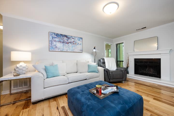 Charming 1 Bed Ground-floor Unit - Unbeatable Loc - Charlotte, NC