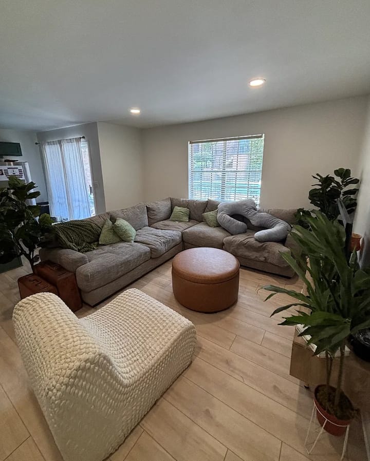 Lux* Home* Mins To *Uab Hospital* & 5 Points* - Splash Pad, Birmingham