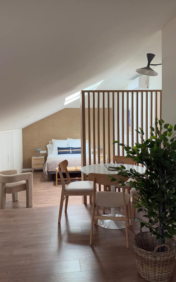 Libro V. Acogedor Apartamento Abuhardillado - Torrejón de Ardoz