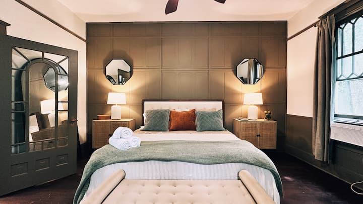 Walk To Downtown - Unit B - Gainesville, FL