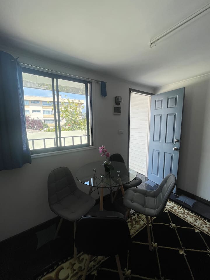 Departamento De Interior, En Casa De Familia - El Bosque, Chile