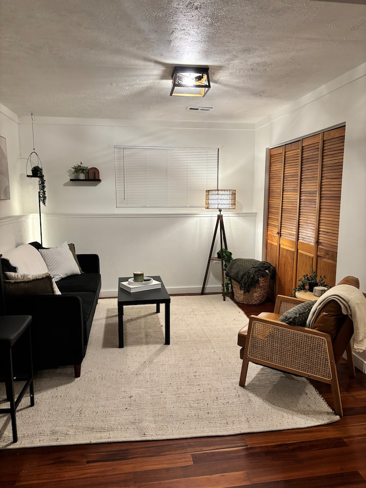 Cozy House On The South Hill! Free Parking! - 스포캔