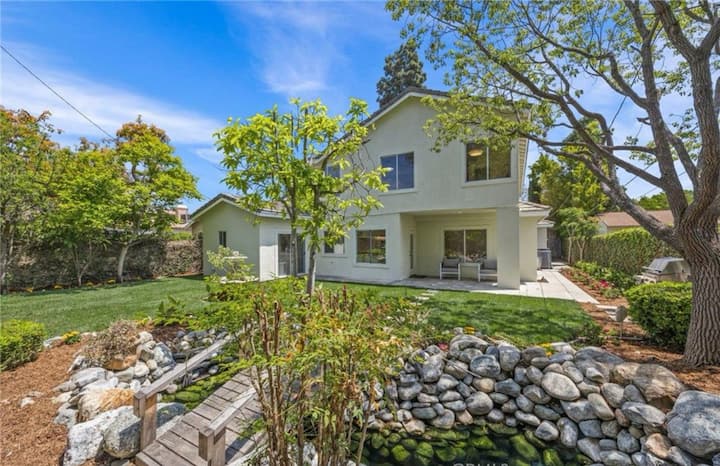 Luxury Stay With Private Garden In Arcadia - San Gabriel, CA