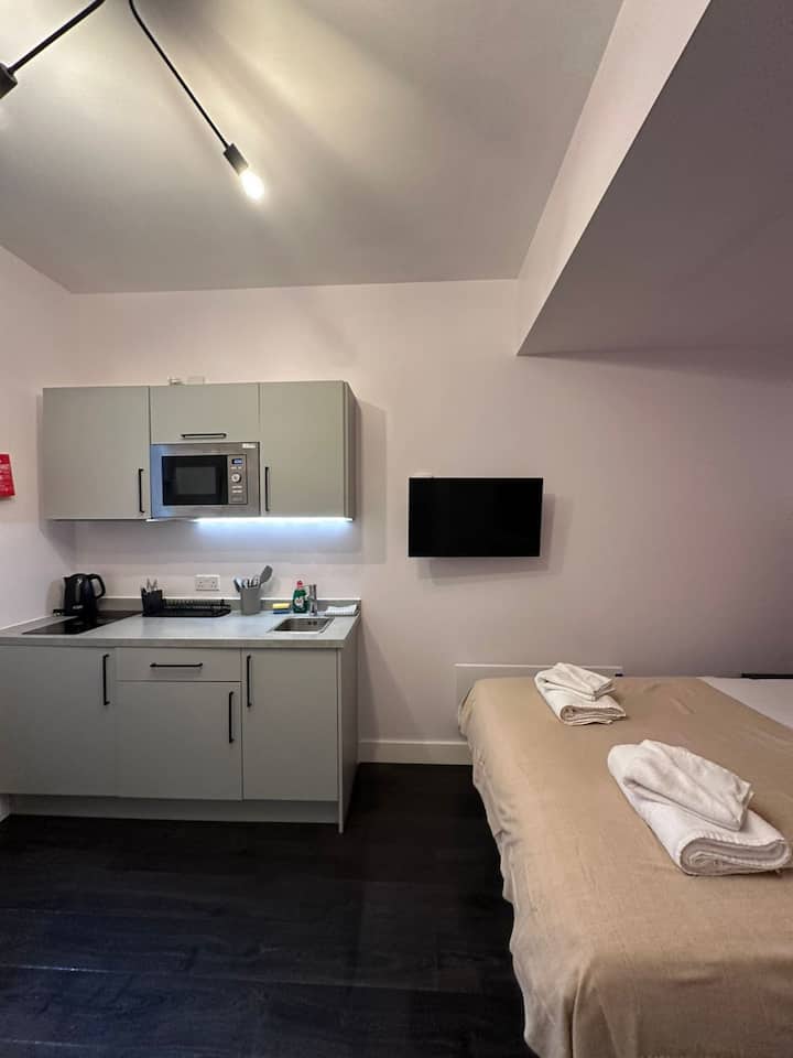 (18/f02)modern Studio Zone 1 Notting Hill+wifi - London, UK