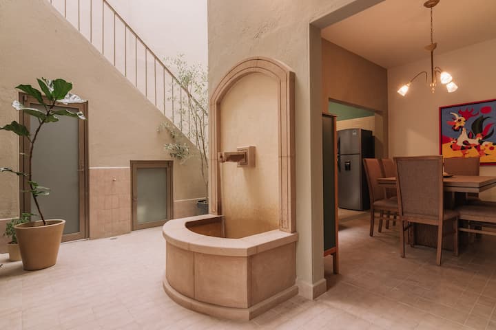 Hermosa Casona Renovada En Centro Histórico - San Luis Potosí