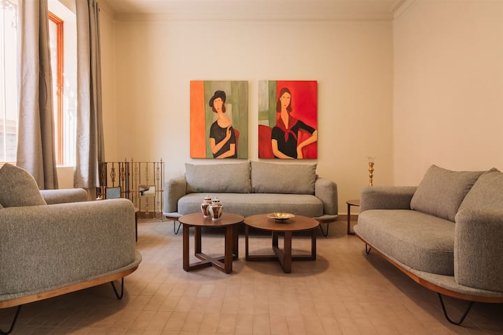 Hermosa Casona Renovada En Centro Histórico - San Luis Potosí