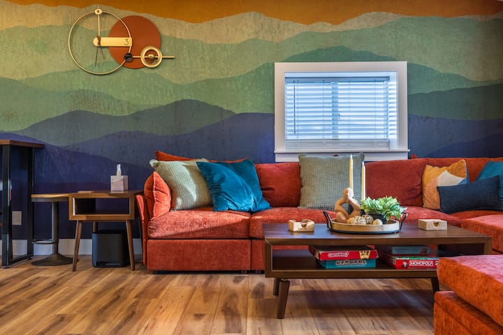 Minutes To Lake • New Cabin • Hot Tub - Athens, OH