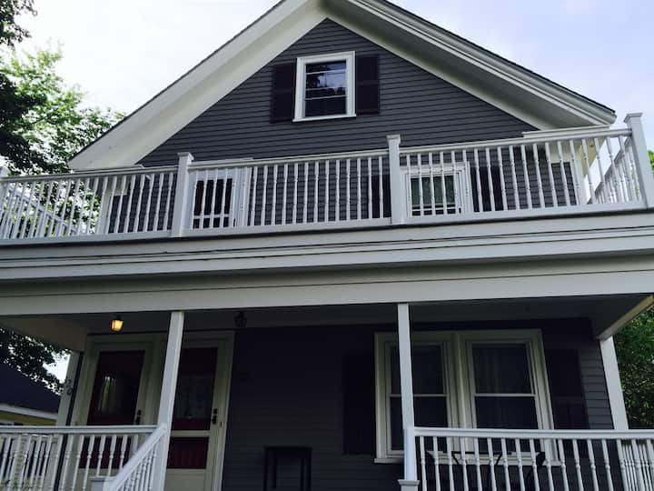 Downtown Portsmouth, 2 Bedroom, 1 Bathroom. - Kittery, ME