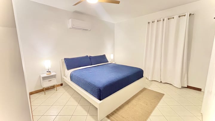King’s Quarter | Modern 1br W/ Full Kitchen + W/d - Charlotte Amalie