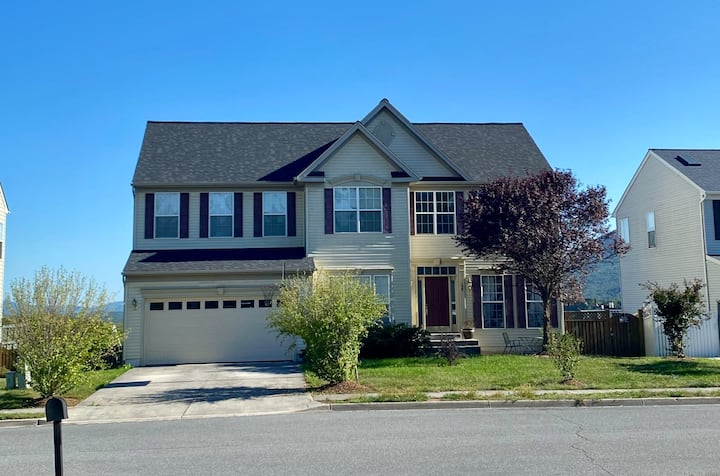 "Shenandoah View" - Strasburg, VA