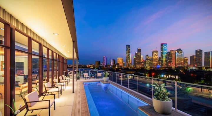 Luxury Heights Stay | Hermès X Basquiat Style - Fourth Ward - Houston