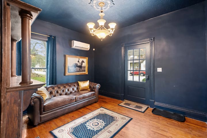 Historic Horse & Bourbon Minutes To Buffalo Trace - Frankfort