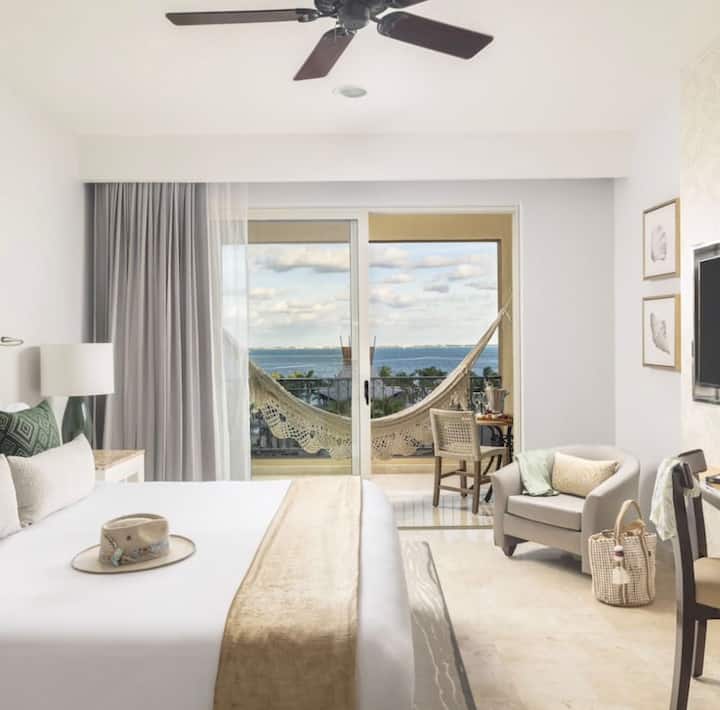 1 - King Bed Apt. In Cancún - Ocean View! - Isla Mujeres