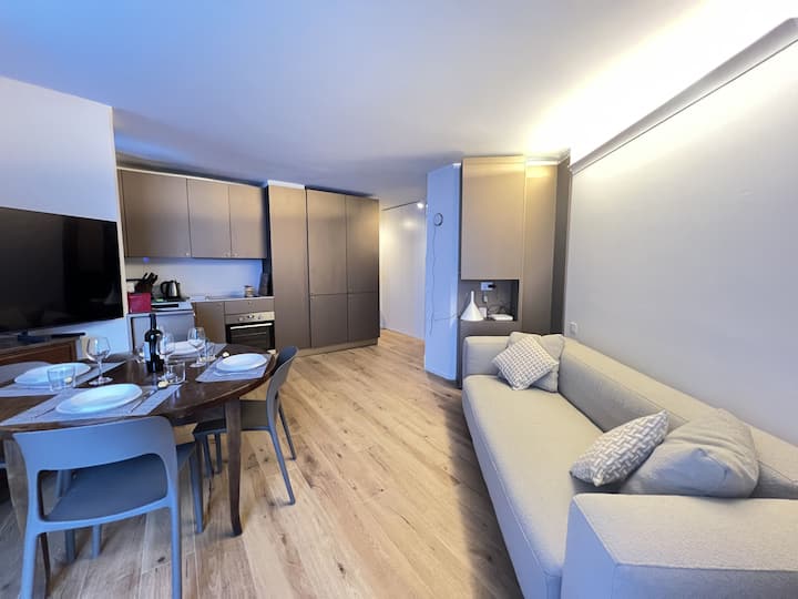 Alpine Glow: Sophisticated Ski In - Ski Out - Torgnon