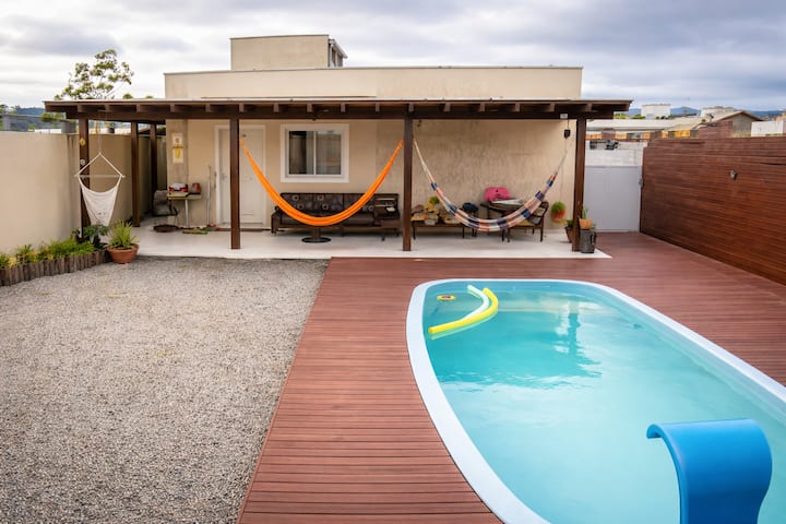 Refúgio Com Piscina Na Praia De Itapiruba - Laguna