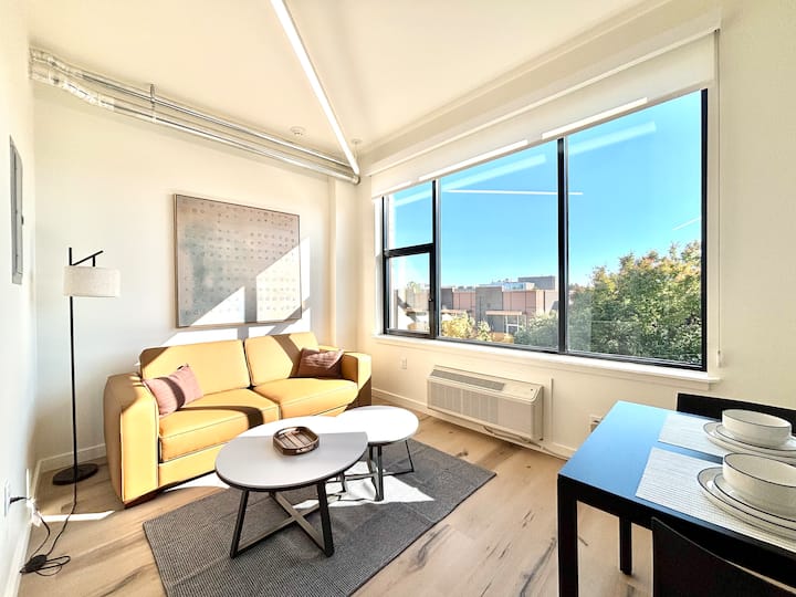 Mid Term Stay/ Brand New Loft/ Gated Parking - Memphis, TN