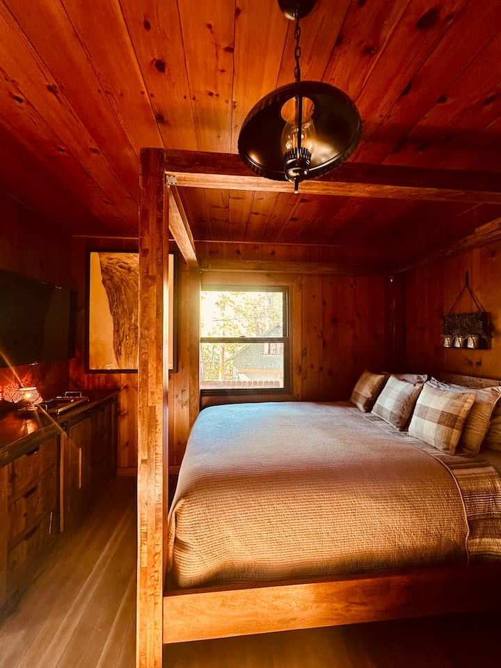 The Butterfly Forest Inn - Idyllwild-Pine Cove, CA